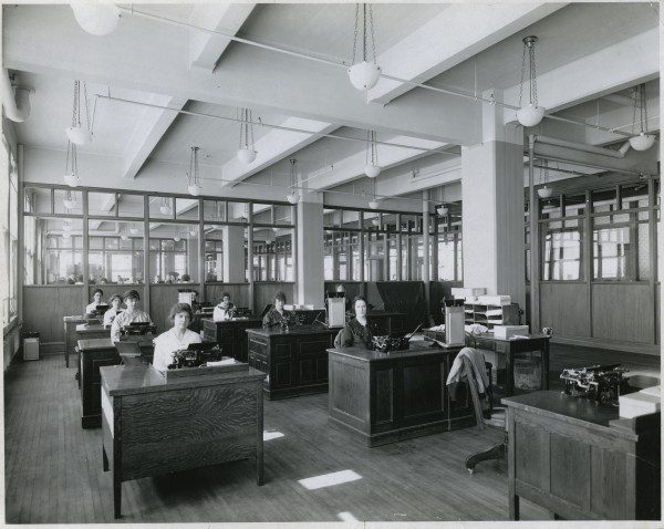 Kodak in Toronto, 1899-2005: A Century of Traces – Toronto Metropolitan ...